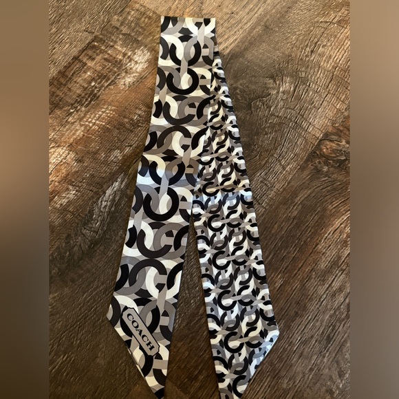 Coach | Accessories | Coach Blackgreywhite Reversable Twilly | Poshmark